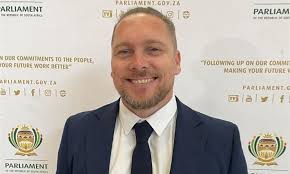 South African MP Renaldo Gouws suspended for racist language - SSG